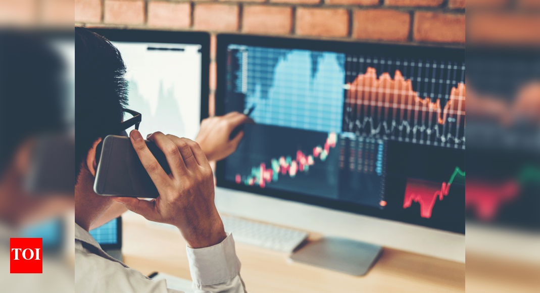 FPI outflow shoots past Rs 1 lakh crore mark in 2022 - Times of India