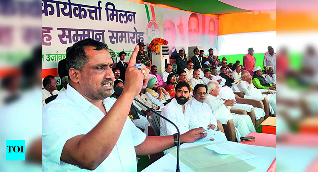 Congress: Cong Felicitates Party Workers For Their Work During ’19 ...