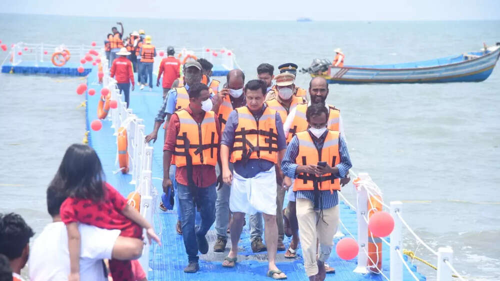 Photos of floating bridge at Kerala's Beypore beach | The Times of India