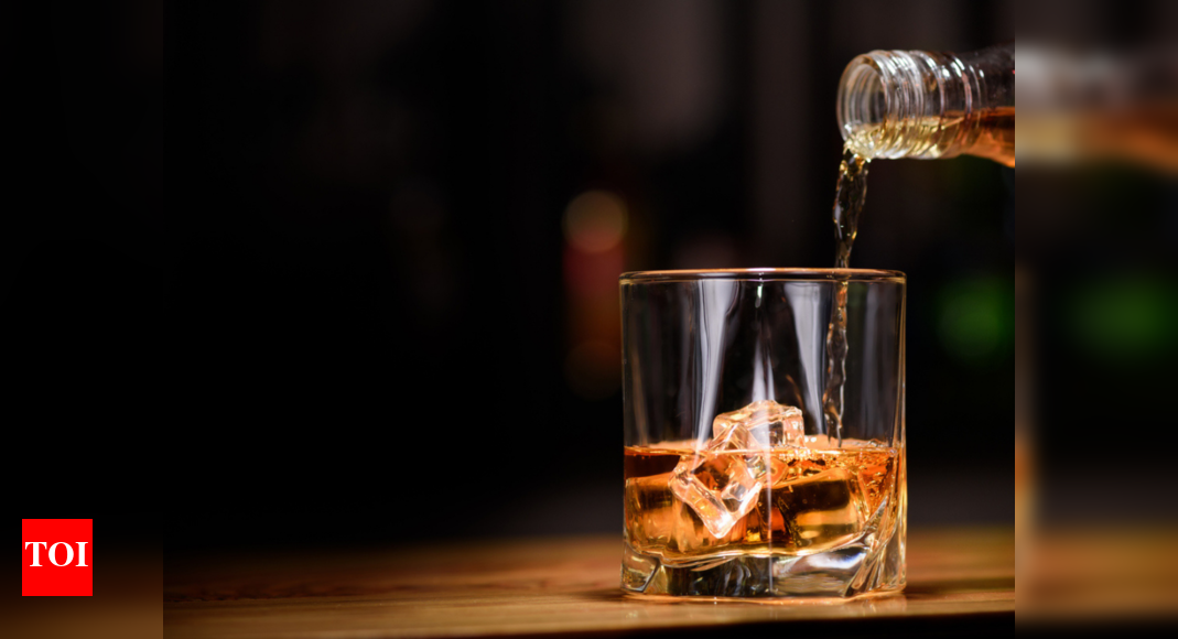 Study challenges theory that light alcohol benefits heart health ...