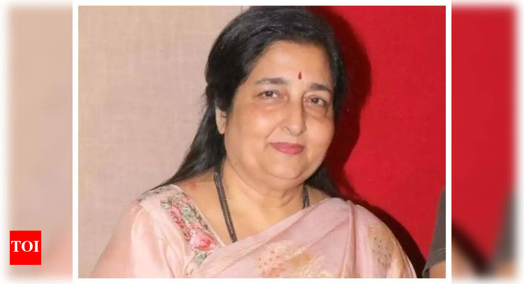 Anuradha Paudwal gets conferred with the title of Vidushi and Ashthan ...