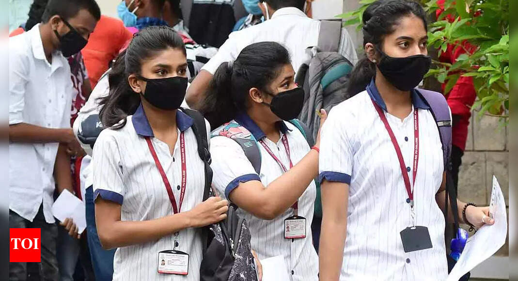 Class 10 students in Mumbai begin early, after 2 years | Mumbai News ...