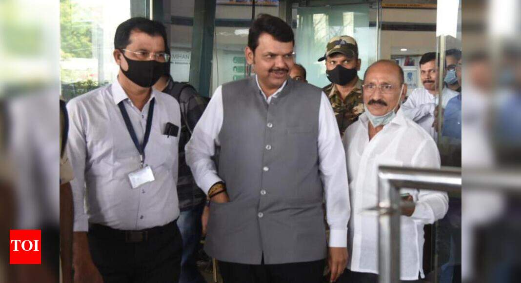 Fadnavis dismisses ‘vendetta’ allegation in Satish Uke arrest | Nagpur ...