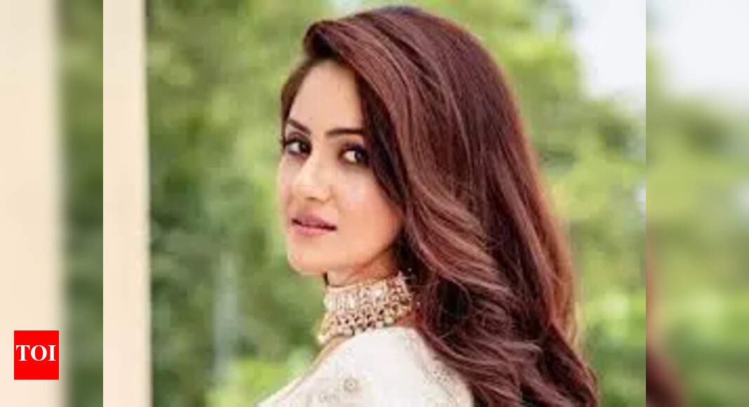 ‘Khorkuto’ actress Trina Saha visits Mumbai; here's why - Times of India