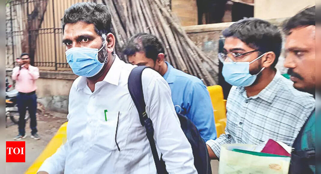 Satish Uke: Arrested Lawyer Who Had Questioned Ex-cm’s Affidavit Sent ...