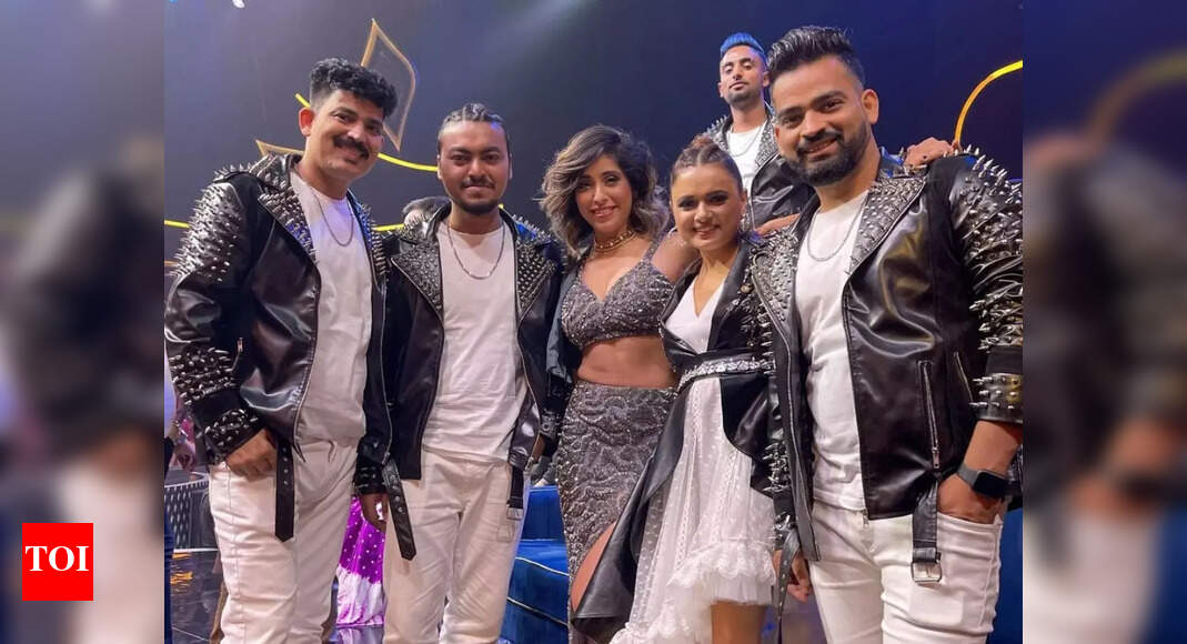 Singer Neha Bhasin is all praise for Hunarbaaz team Rocknaama - Times ...