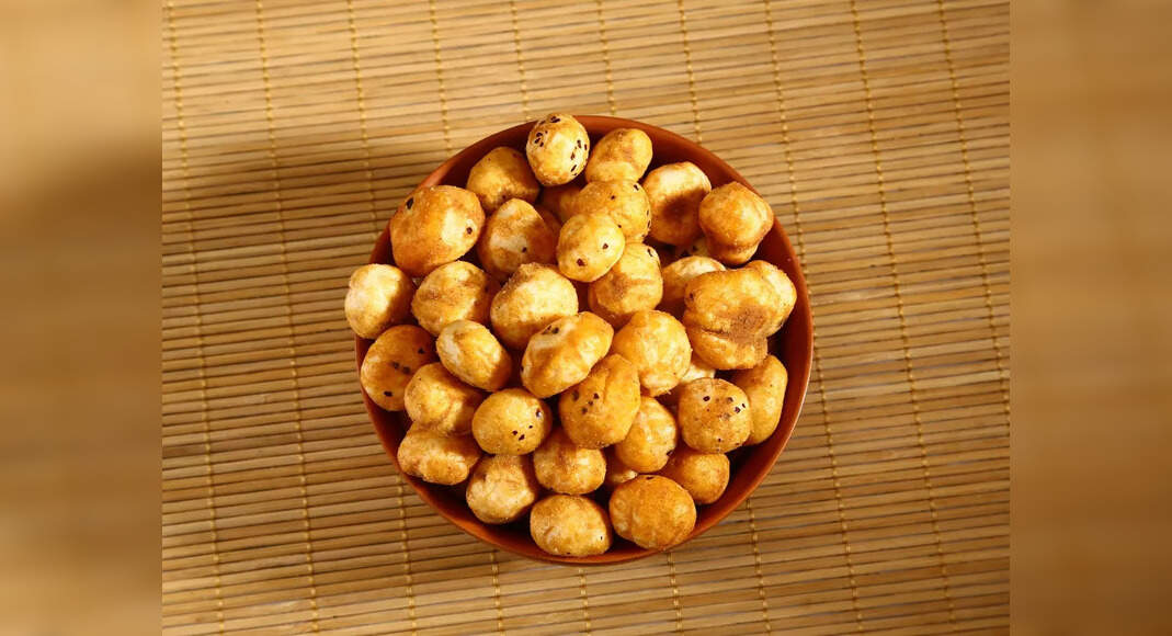 Sweet Makhana Recipe: How to Make Sweet Makhana Recipe | Homemade Sweet ...