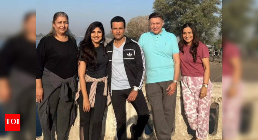 Darshan Ashwin Trivedi's 'Keri' goes on floors today | Gujarati Movie News - Times of India