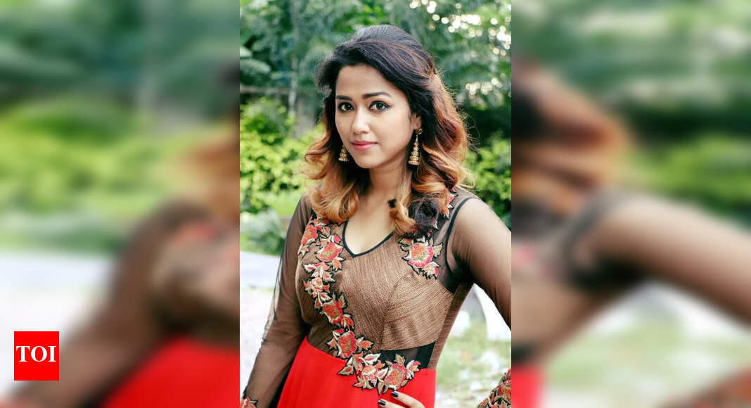 Sohini missed spending the Sunday with beau Ranojoy | Bengali Movie News - Times of India