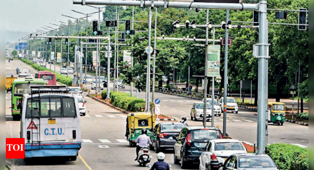 New Cams Trap 1.3k Jumping Red Light, Speeding At Night In 9 Days ...