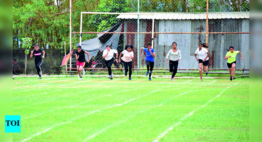 Students Take The Field As Sports Events Return To College Campuses ...