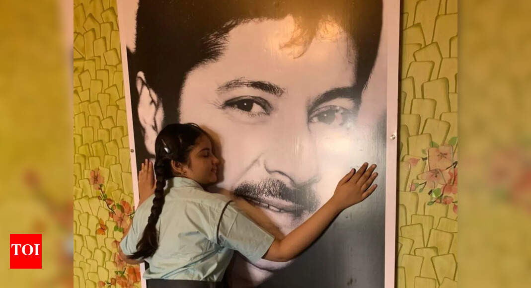 Late actor Abhishek Chatterjee’s daughter Saina attends first day of ...