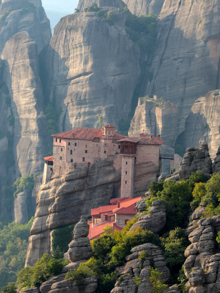 Breathtaking cliffside villages in Europe that seem otherworldly ...
