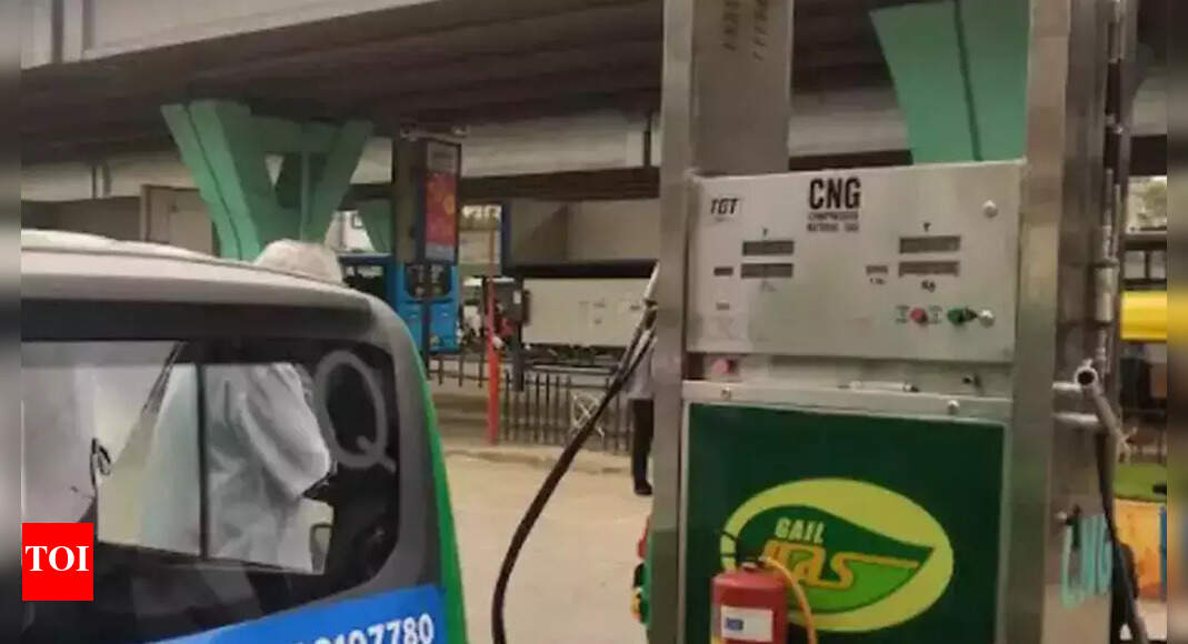 With Rising Cng Prices, Taxi Union Petitions Govt For 5 Hike In Fare ...