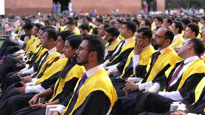 Heat rises, IIM-Ahmedabad gives cold shoulder to robes | Ahmedabad News ...