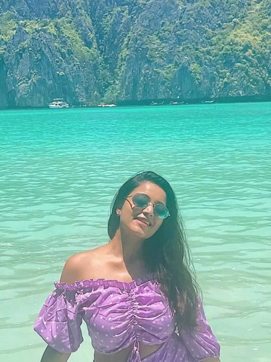 Janani's stunning travel pics | Times of India