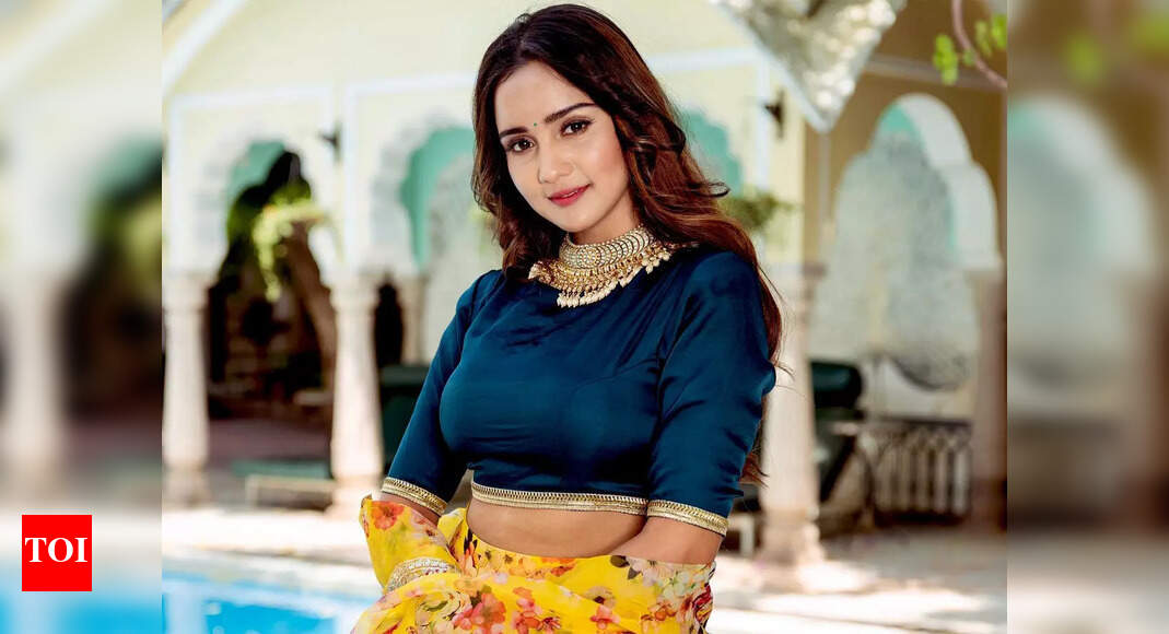 Ashi Singh: A great actor is the one who acts with conviction even when he is disconnected ...