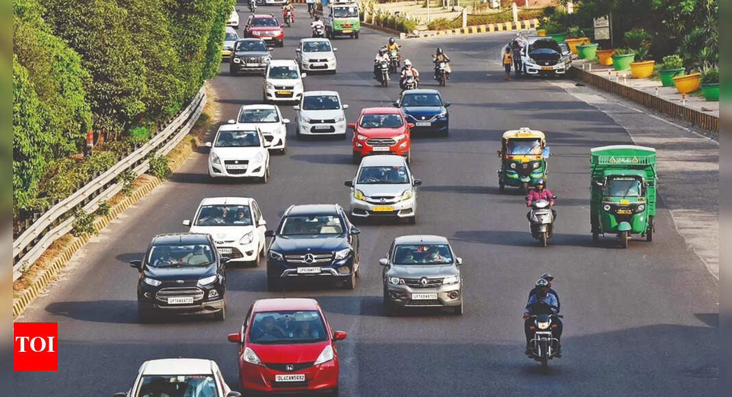 Lane Markings Disappear After Revamp Of Noida Expressway, Commuters In ...