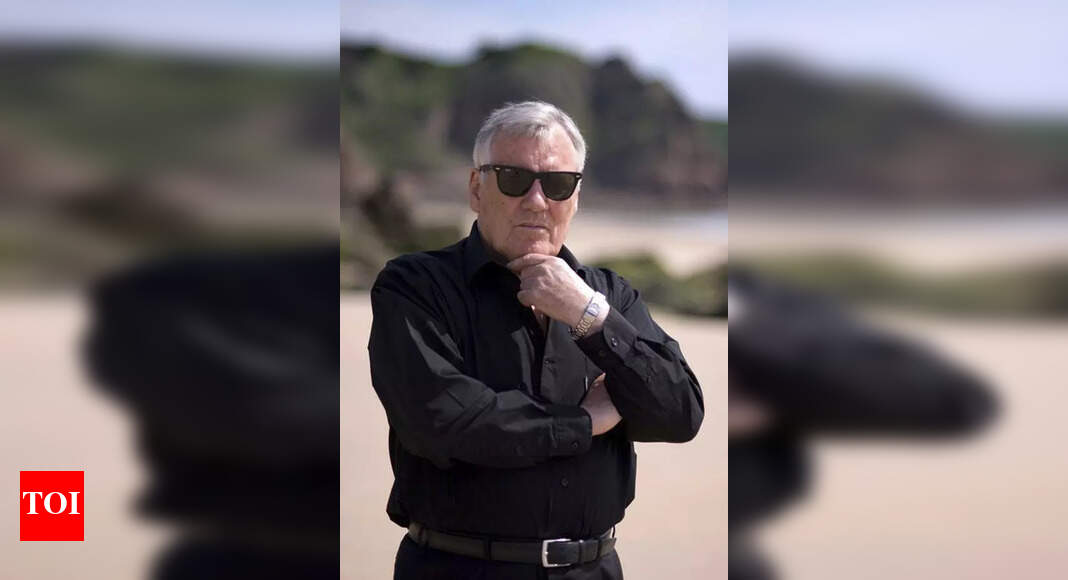 'The Eagle has Landed' author Henry Patterson dies - Times of India