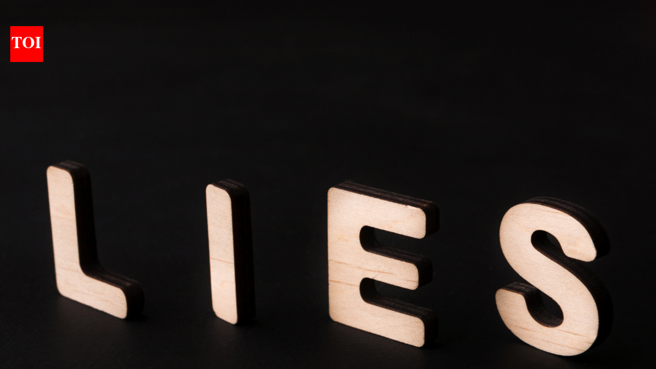 4 common lies women believe about men