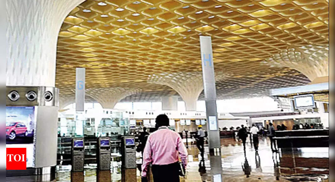 Mumbai airport rolls out free, 24x7 inter-terminal bus service | Mumbai ...