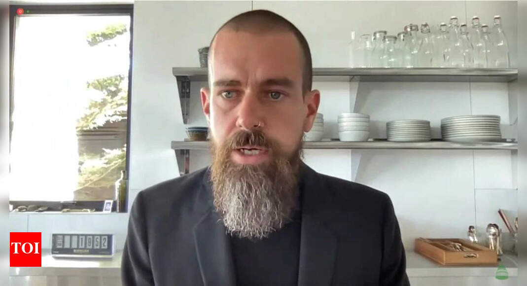 Dorsey: Twitter co-founder Dorsey takes aim at board in series of ...