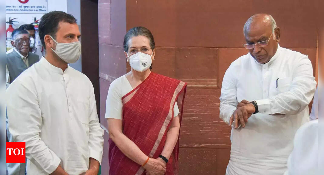Congress: At strategy meet, Congress takes up issue of strife in states ...