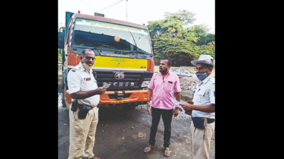 307 Bbmp Drivers Penalised, One Held For Drunk Driving | Bengaluru News ...