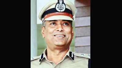 Deepak Pandey: Naiknavare Replaces Pandey As Nashik Top Cop | Nashik ...