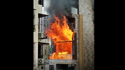 Mumbai: Fire breaks out on 4th floor of Notan Villa building in Khar ...
