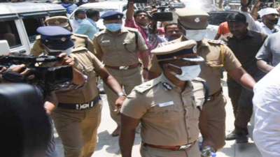 Kodanad case: Police team questioning Sasikala | Chennai News - Times ...