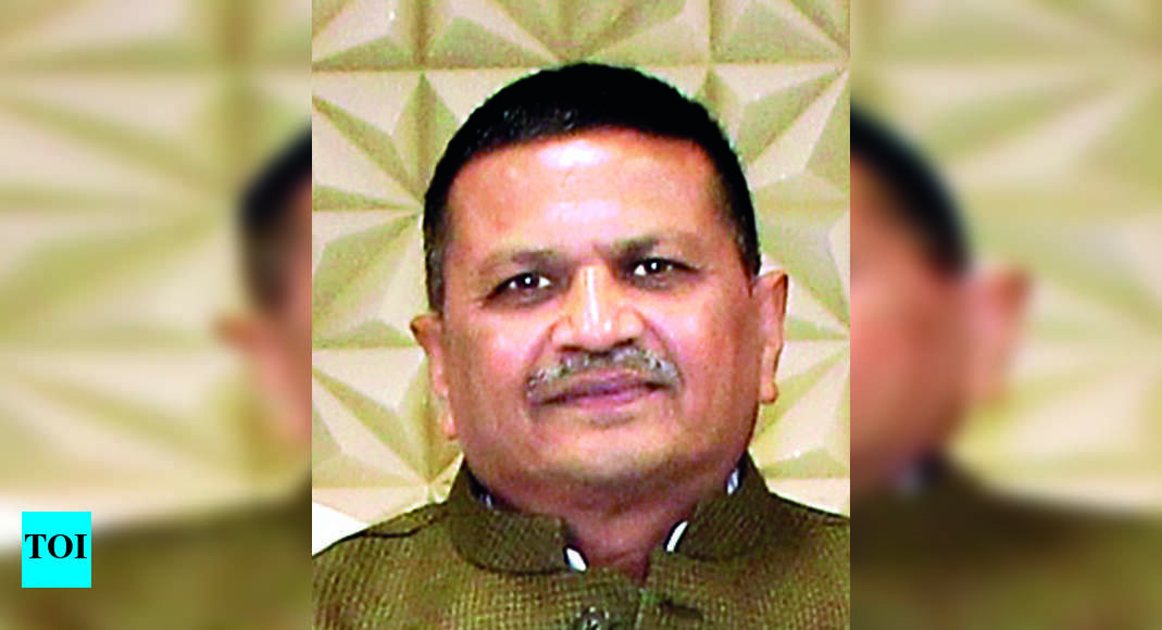 Naresh Patel: Patidar Leader Naresh Patel Meets Prashant Kishor In New ...