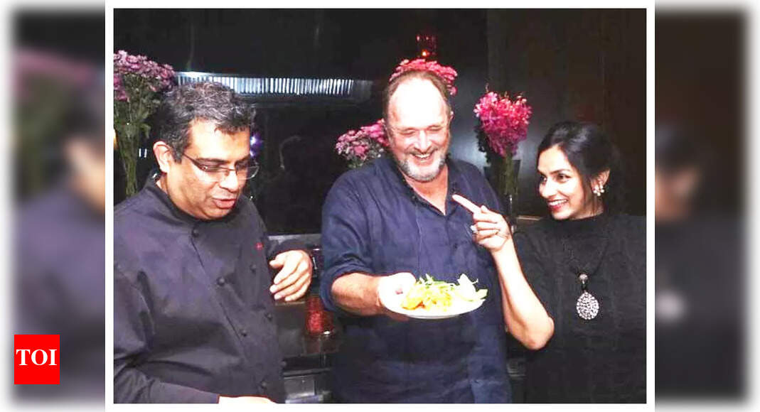 William Dalrymple turns chef at Taj Mahal New Delhi and cooks up more ...