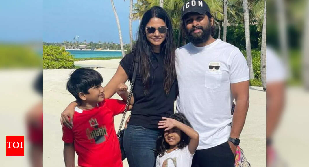 Sneha Reddy shares a recent family pic with Allu Arjun and kids. Seen ...
