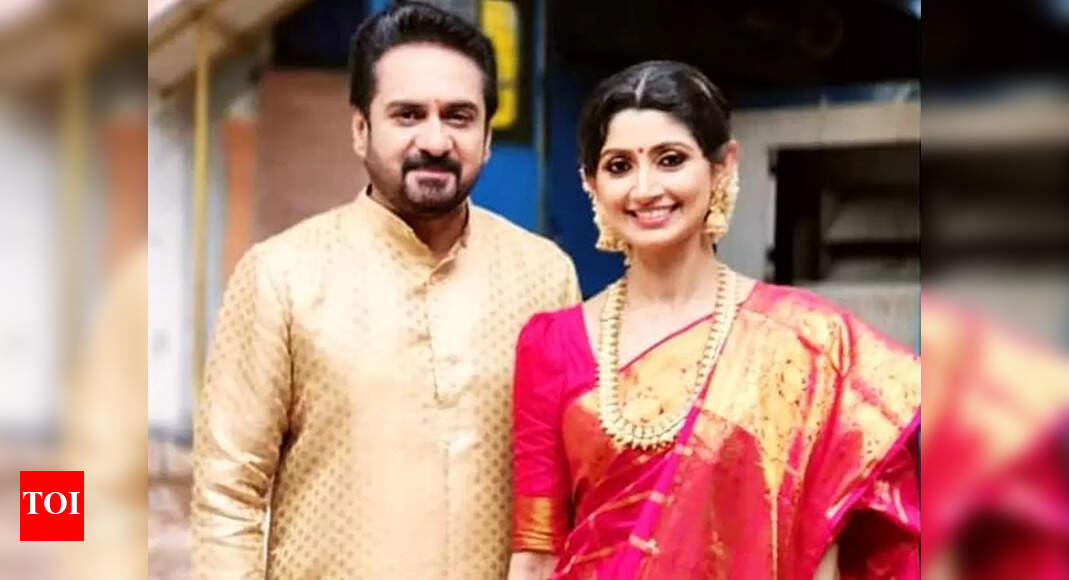 Neeyum Njanum: Actress Divya Unni to play a cameo in Ravi Chandra ...