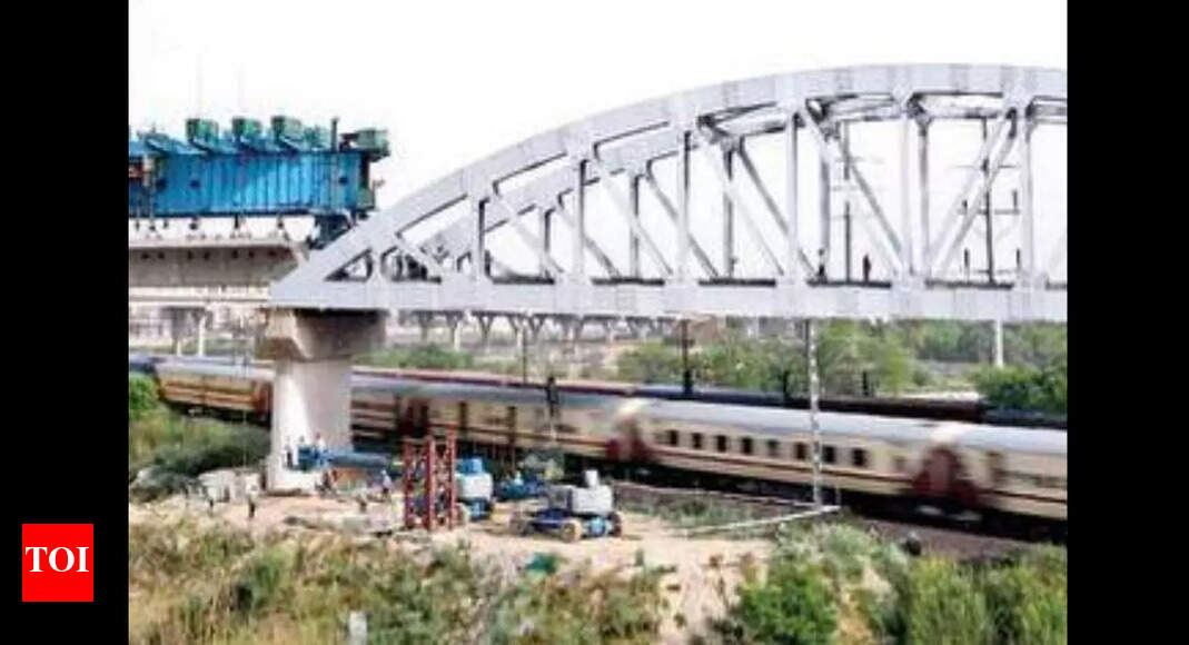 Ghaziabad: Viaduct Installed On Sahibabad-gzb Rrts Corridor | Ghaziabad ...