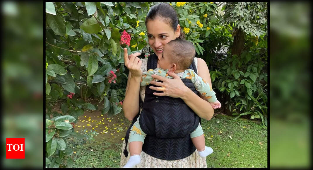 Dia Mirza drops a happy video of her 'sunshine' Avyaan; Karisma Kapoor ...