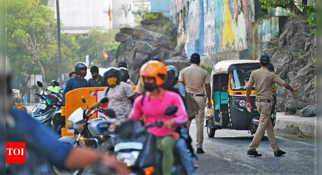 Covid: Covid: Kerala brings back mask rule, Maharashtra to decide soon ...