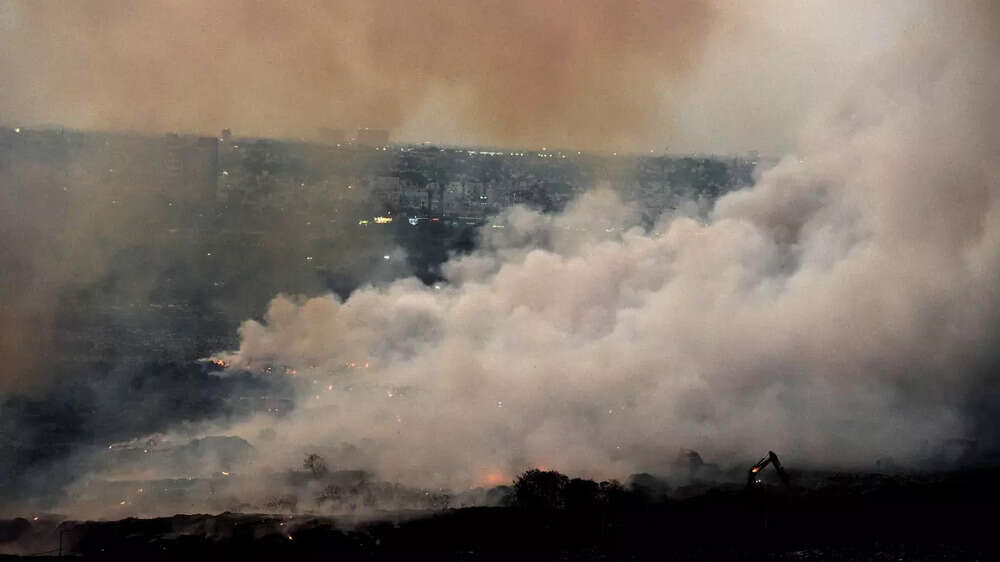 Tamil Nadu: Perungudi landfill fire in photo | The Times of India