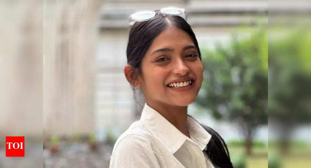 Water, juice and daber jol are my saviours to beat the heat: Anusha Viswanathan | Bengali Movie ...