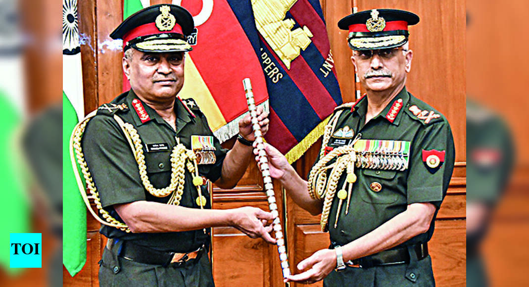 Manoj Pande: General Manoj Pande takes charge as new Army chief | India ...