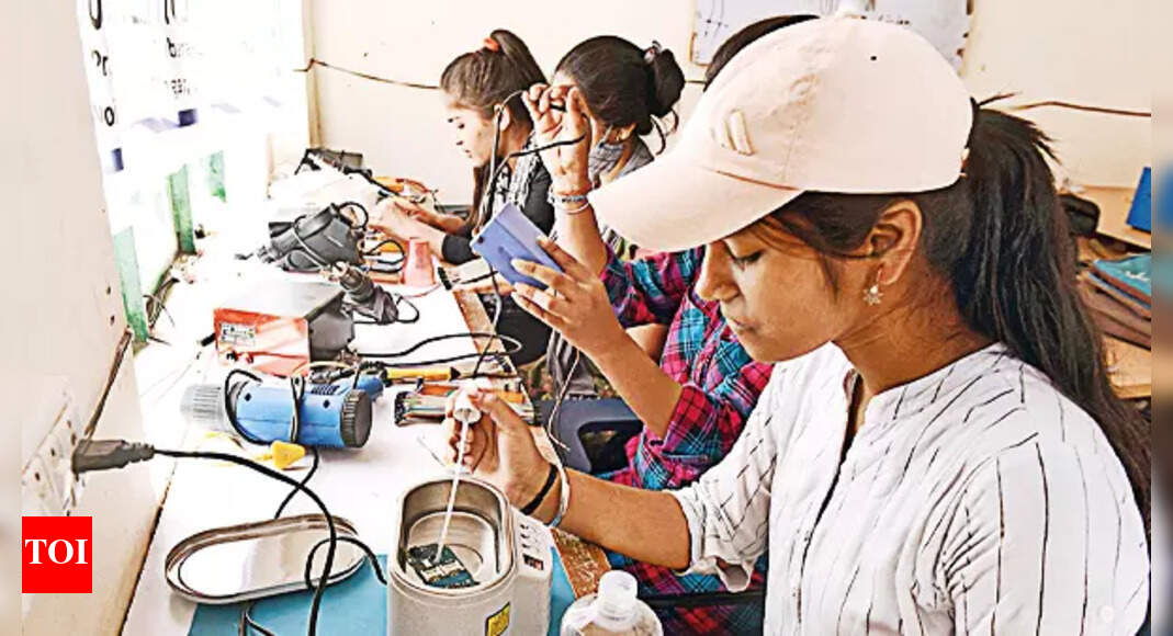 A govt scheme that changed life of Lakshmi Pandey and other unemployed ...