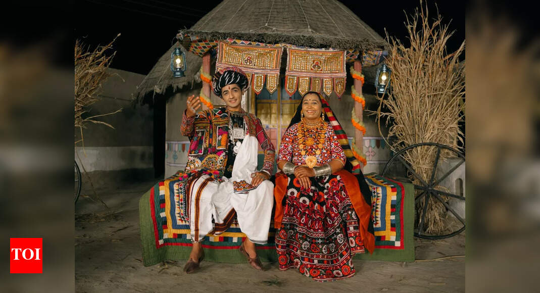 Rajesh Ahir shares screenspace with his mother in 'Maan Na Mohanji ...