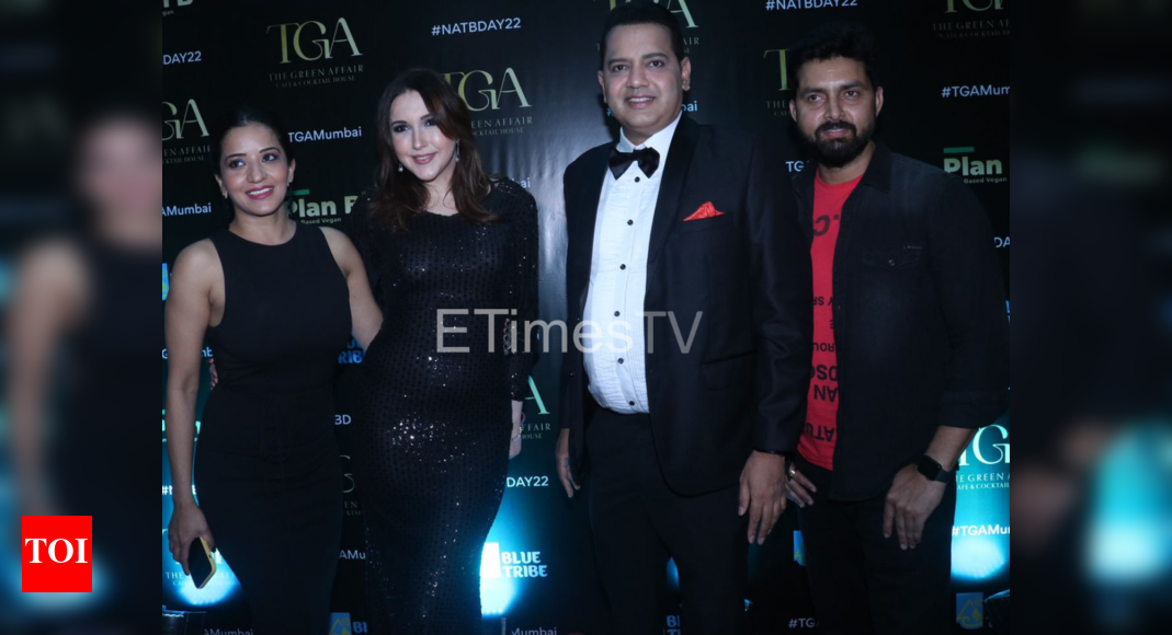 Rahul Mahajan throws a birthday bash for wife Natalya; Monalisa ...
