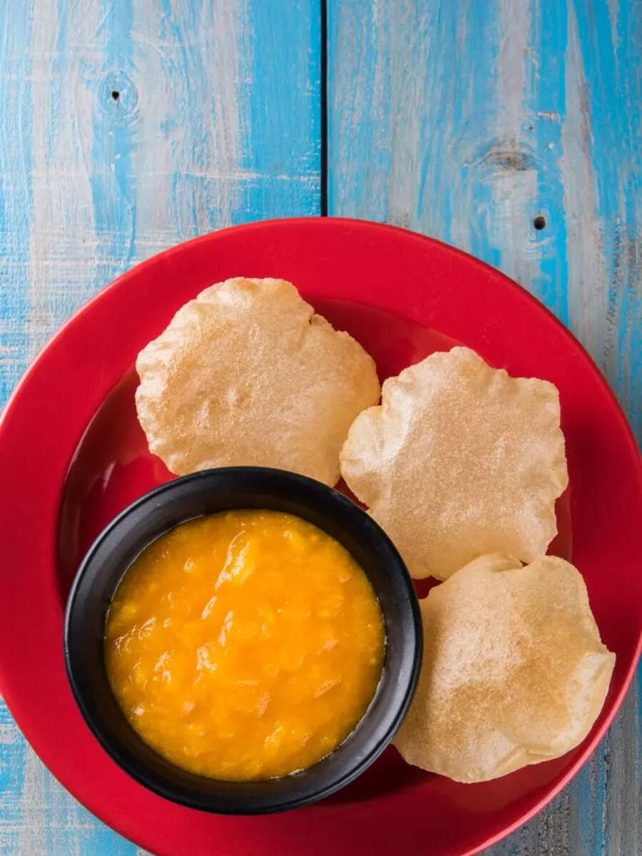 How to make summer special Aamras Puri | Times of India