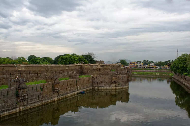 Grand and beautiful: Historic forts to visit in Tamil Nadu | Times of ...