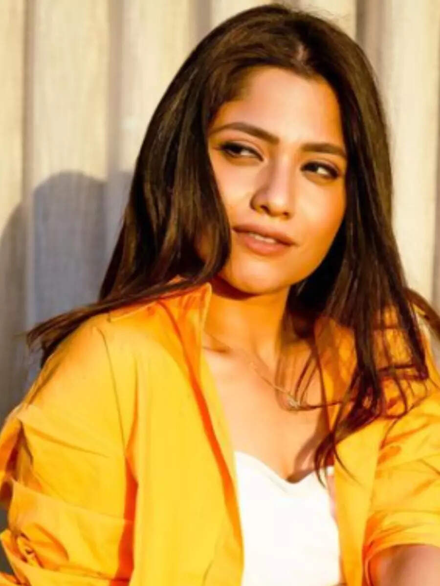 Best no filter pictures of Kinjal Rajpriya | Times of India