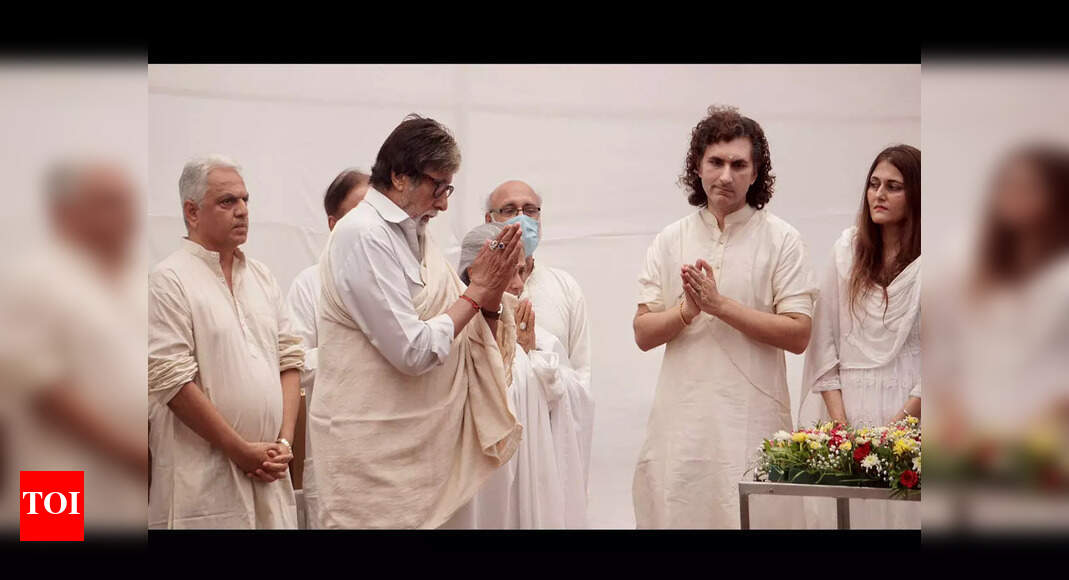 Amitabh Bachchan on Pt Shiv Kumar Sharma: He played santoor in its ...