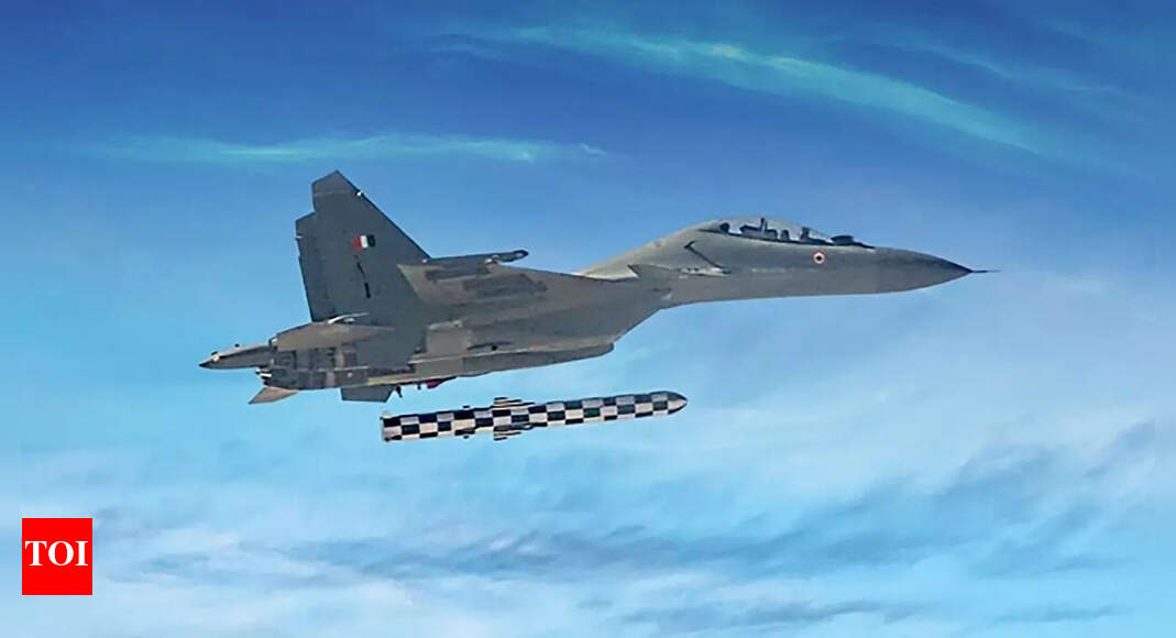 Brahmos: India test-fires extended-range version of BrahMos missile ...