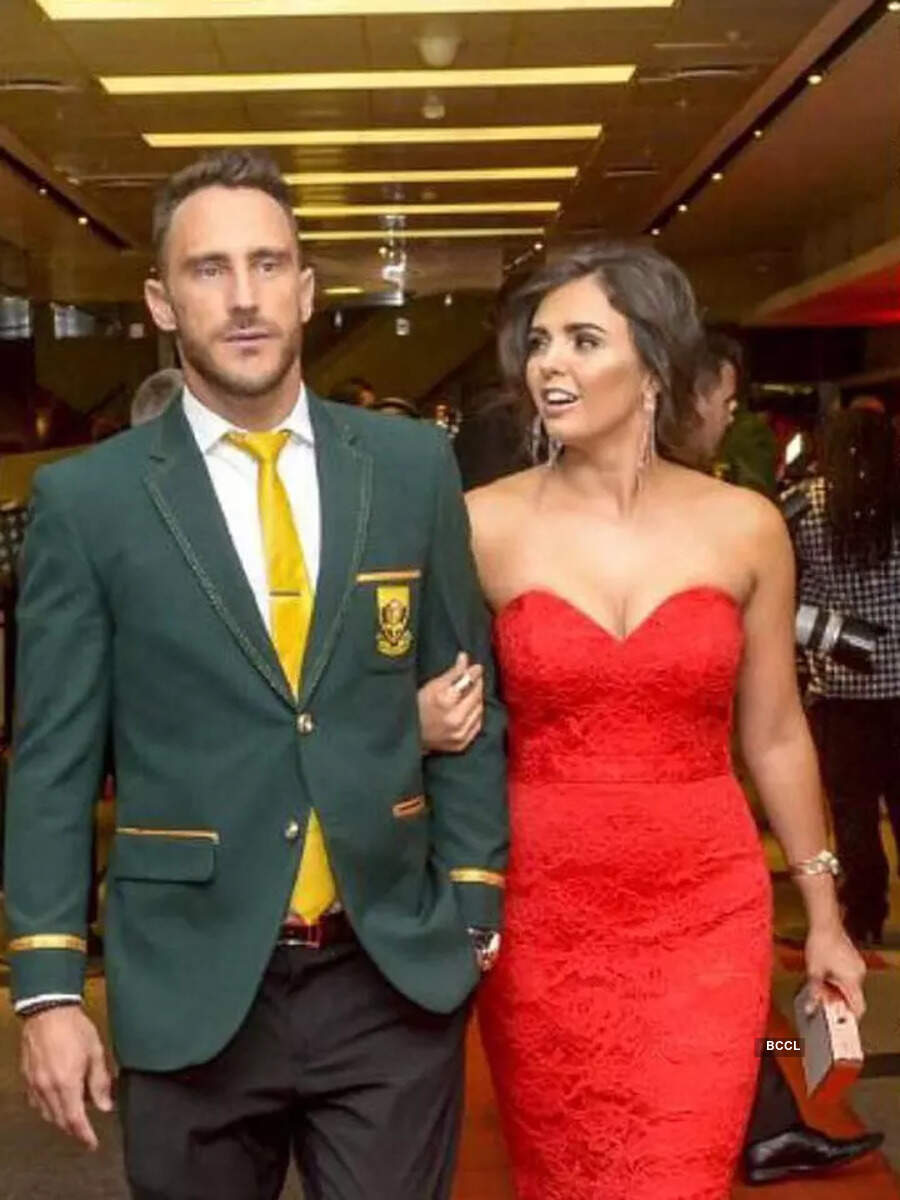 Loved-up pictures of Faf du Plessis and his wife | TOIPhotogallery